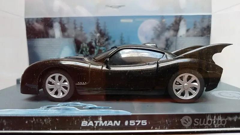 Automodello Batmobile - "Batman #575" - Collezionismo In vendita a Milano
