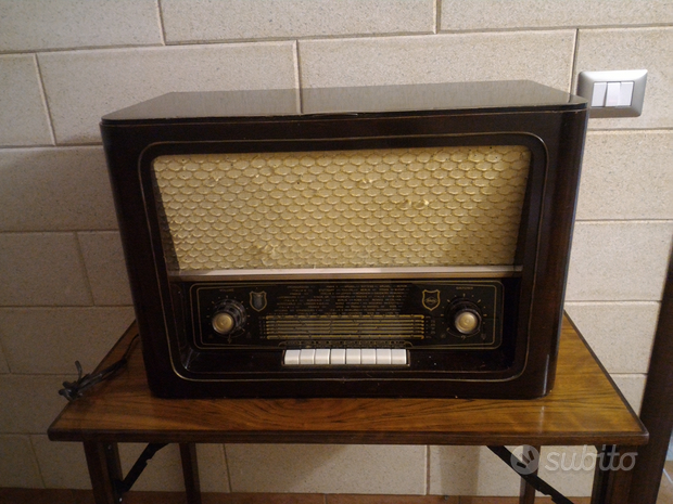 Radio Unda d'epoca valvole con giradischi anni 50 - Collezionismo In ...