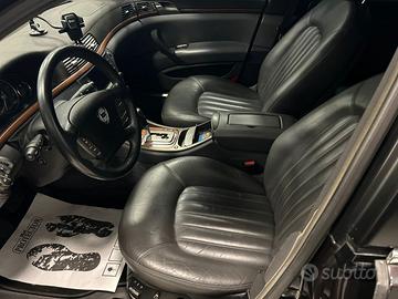 LANCIA Thesis - 2003 - Auto In vendita a Milano