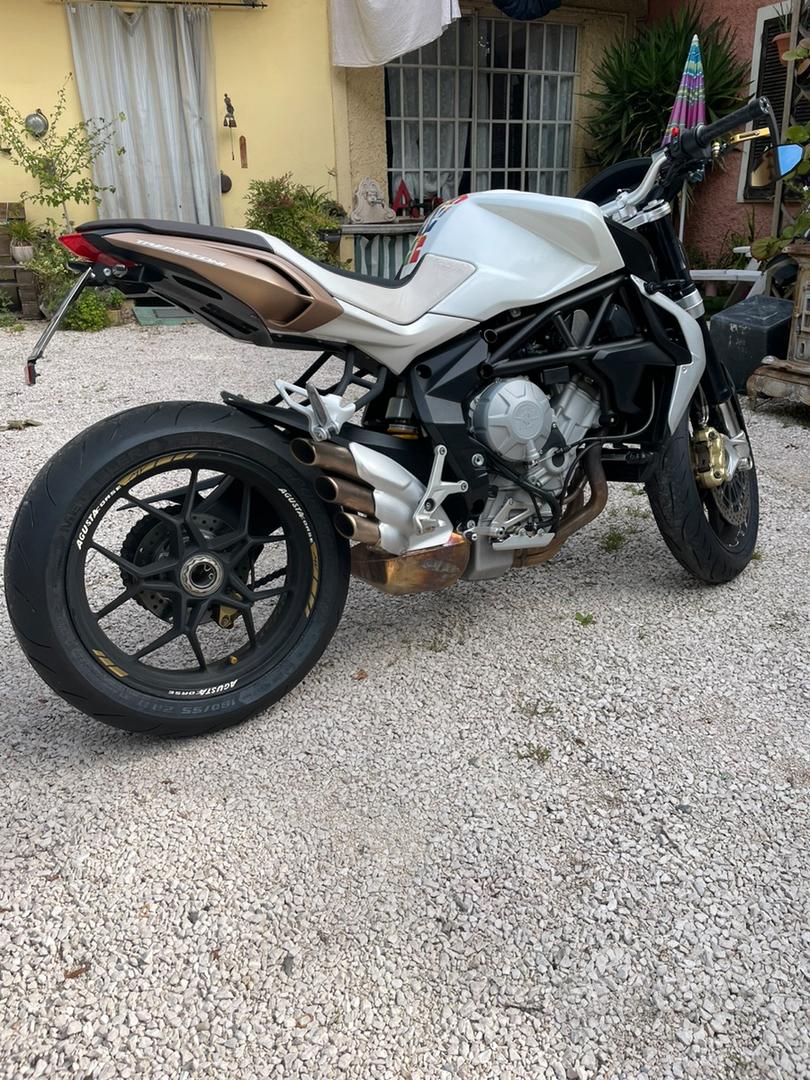 Mv agusta brutale 675 - Moto e Scooter In vendita a Brescia