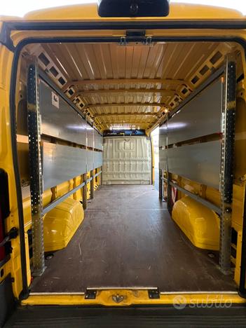 Scaffali ducato