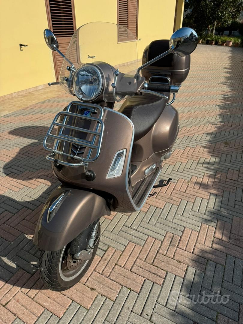 Piaggio Vespa 300 GTS Touring - 2017 - Moto e Scooter In vendita a Chieti