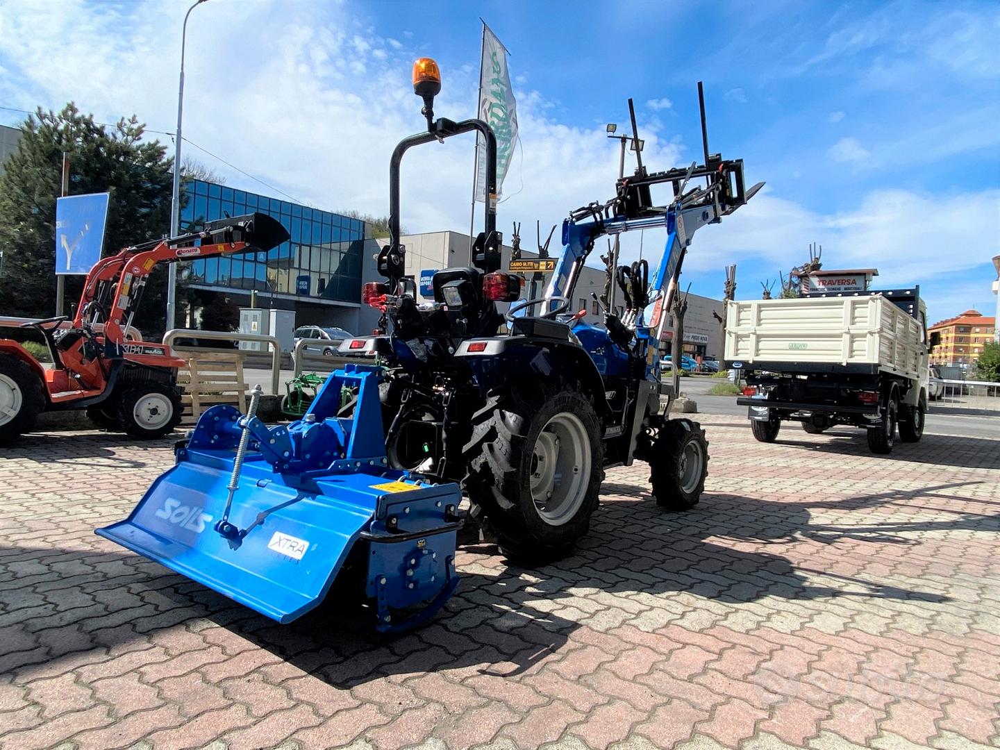 Subito - GIORDANO SRL - Trattore SOLIS S26 + Fresa Terra Originale cm ...