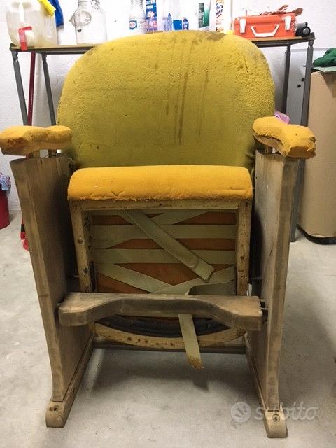 Nr. 3 Poltrone da teatro anni '50 da restaurare - Arredamento e Casalinghi In vendita a Mantova