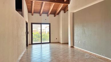 Subito - Center Immobiliare - Casa su due livelli con cortile e box ...