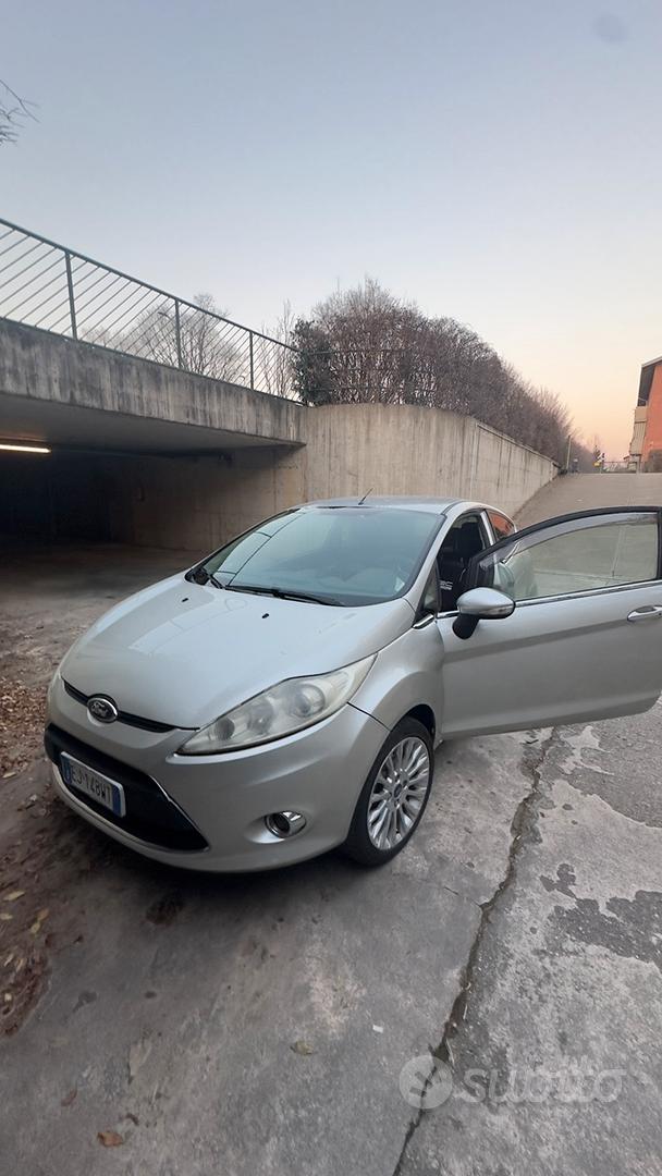 Ford Fiesta titanium 3 porte - Auto In vendita a Bergamo