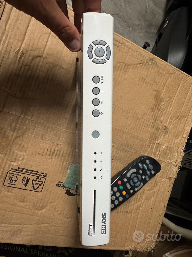 Decoder SKY HD con telecomando alimentatore e USB - Audio/Video In ...
