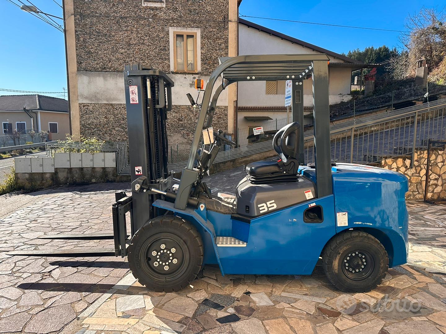 Sollevatore telescopico Muletto Kubota traslatore - Veicoli commerciali ...