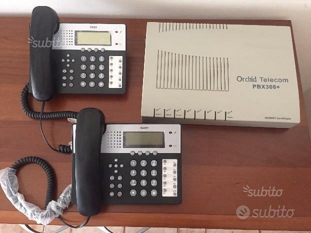 Centralina Telefonica + n. 3 apparecchi - Telefonia In vendita a Oristano