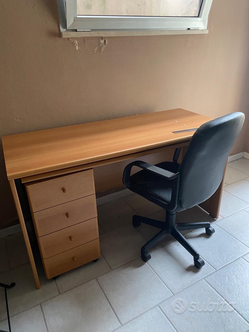 Scrivania - tv e carrello porta tv - Arredamento e Casalinghi In ...