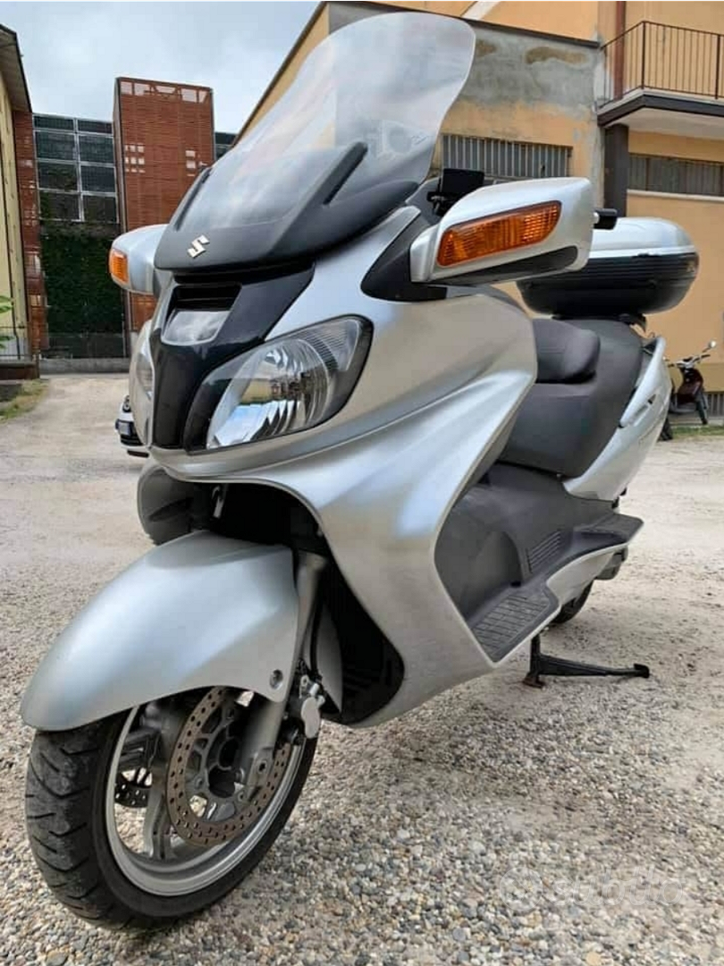 Burgman 650 ASI 12.600 km - Moto e Scooter In vendita a Parma