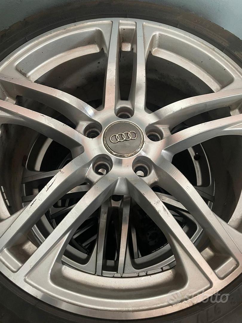 cerchi auto con penumatici - Accessori Auto In vendita a Pavia