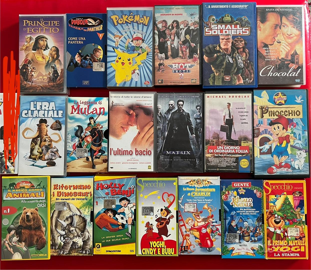 Videocassette VHS assortite - Musica e Film In vendita a Torino