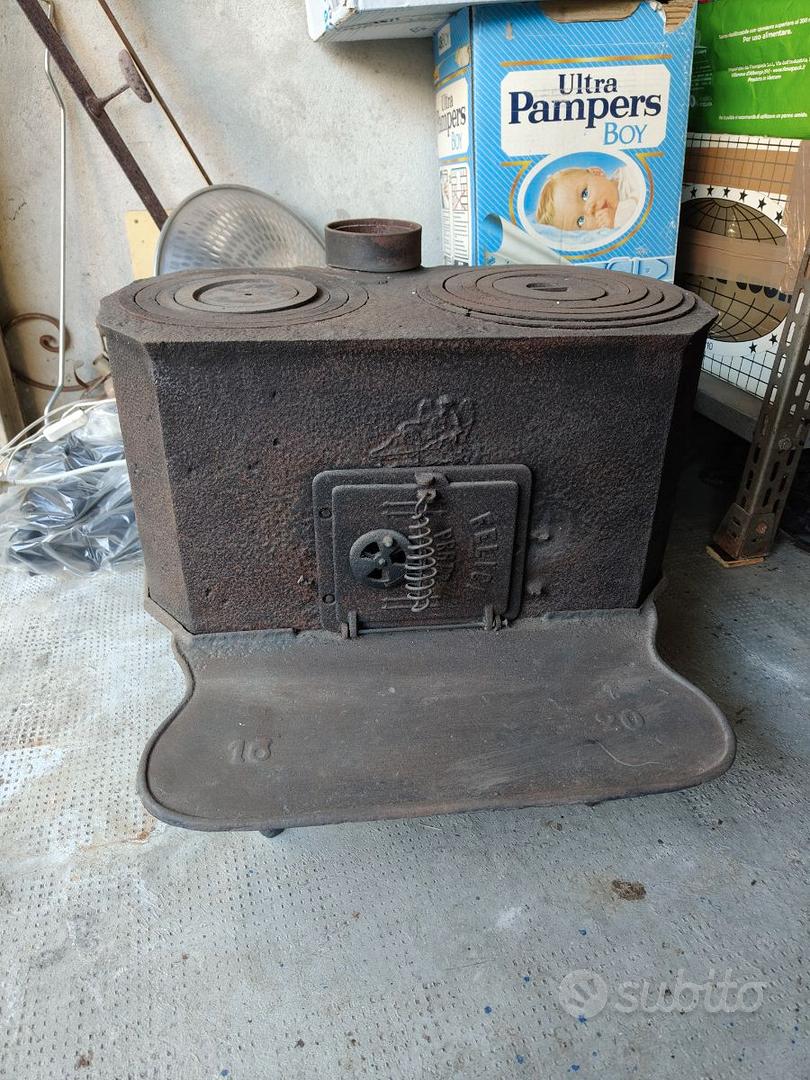 Antica stufa a legna in ghisa Felici Prato - Arredamento e Casalinghi ...