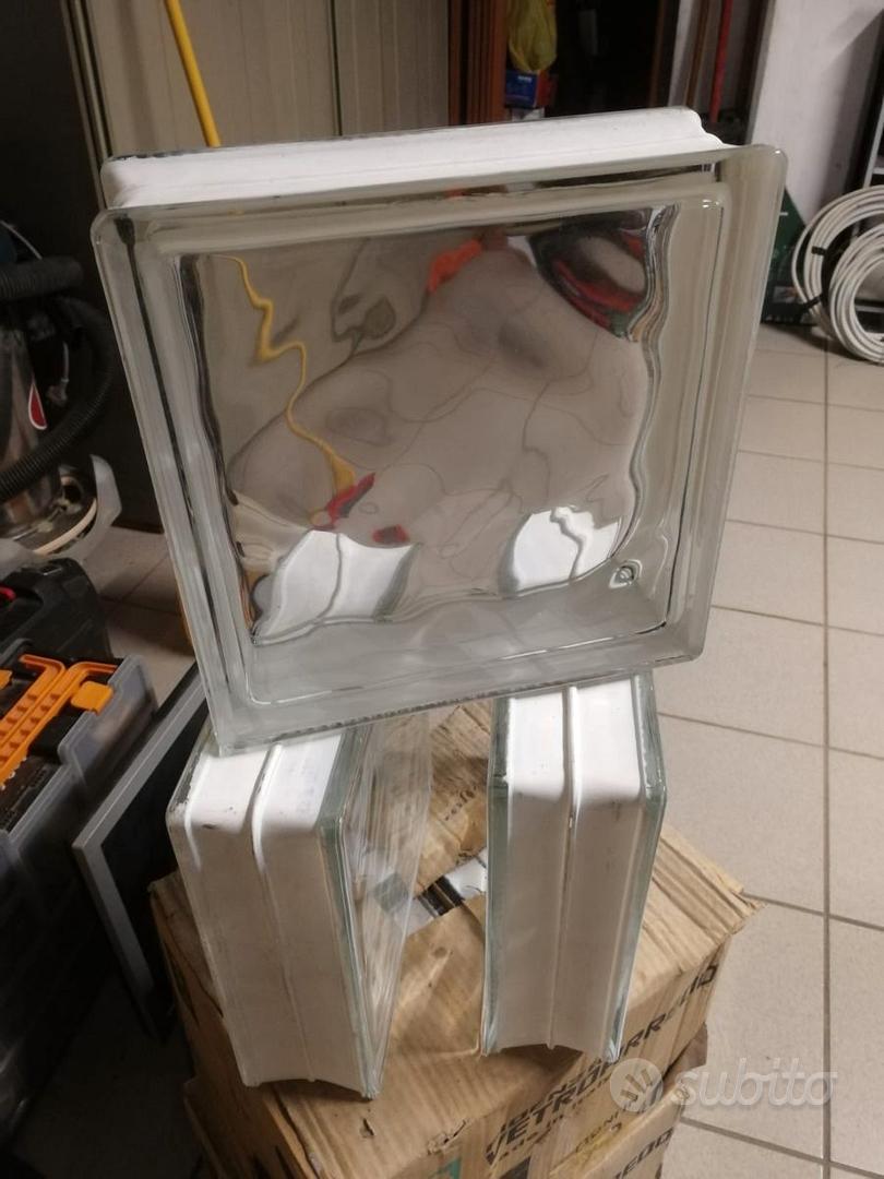 11 Mattoni vetro cemento nuovi 24 x 24 x sp.8 cm - Arredamento e ...