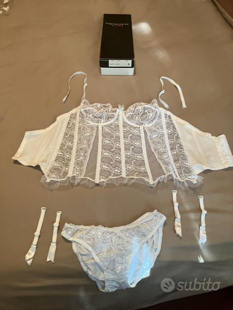 Completo intimo da donna, in pizzo bianco - Abbigliamento e Accessori ...