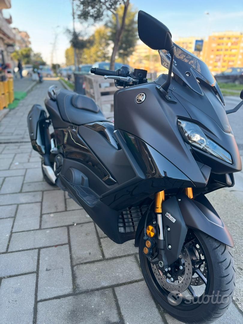 Yamaha T-Max 2024 - Dark Magma - Moto e Scooter In vendita a Napoli