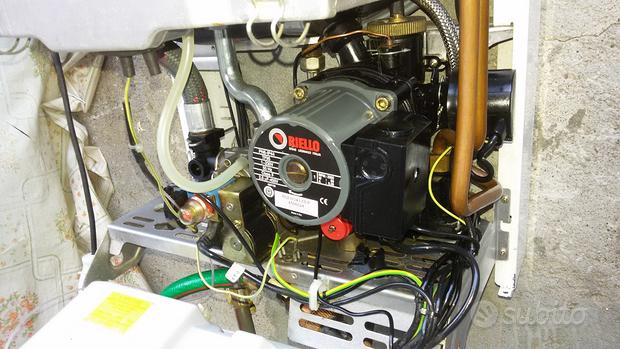 Caldaia riello caldariello 24kw camera stagna gas - Elettrodomestici In ...