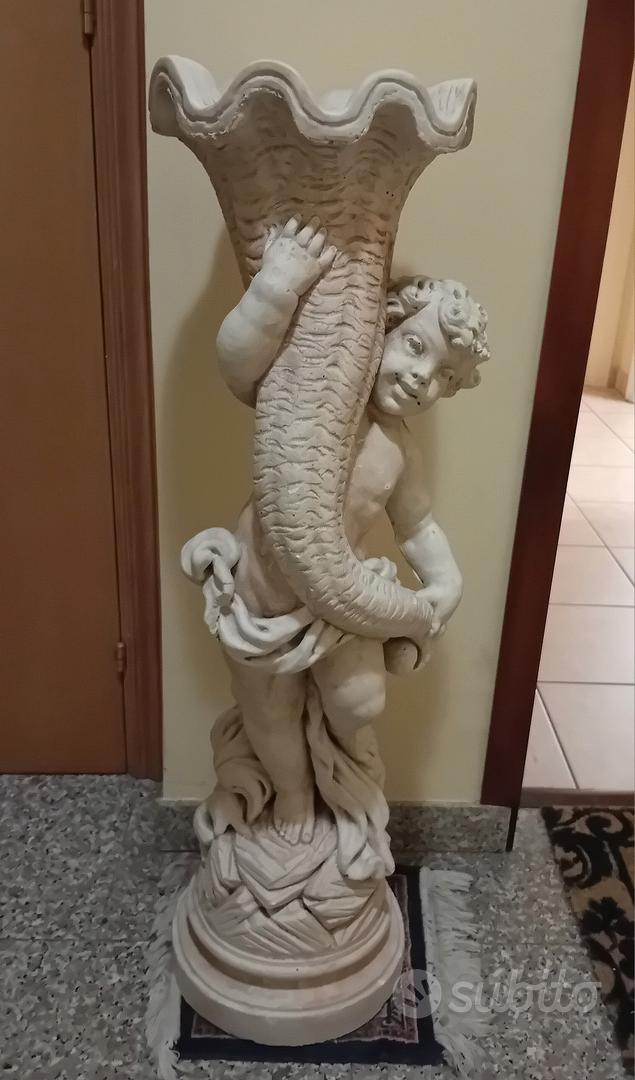 Statua angelo/putto in cemento con cornucopia - Arredamento e ...