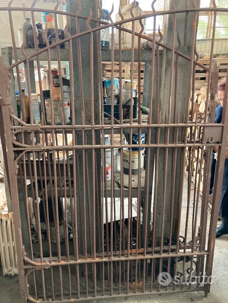 Cancello antico con barre piene - Giardino e Fai da te In vendita a Asti