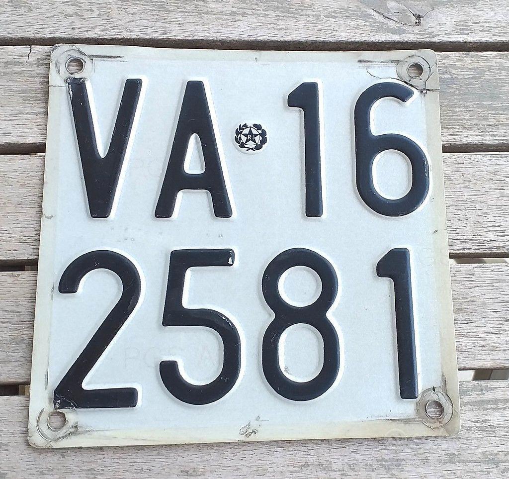 Targa vintage moto d'epoca prov. Varese - Accessori Moto In vendita a ...