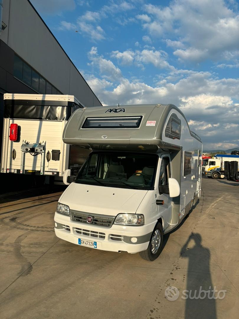 Camper arca 7 posti glt 715 su Fiat ducato 2.8 - Caravan e Camper In ...