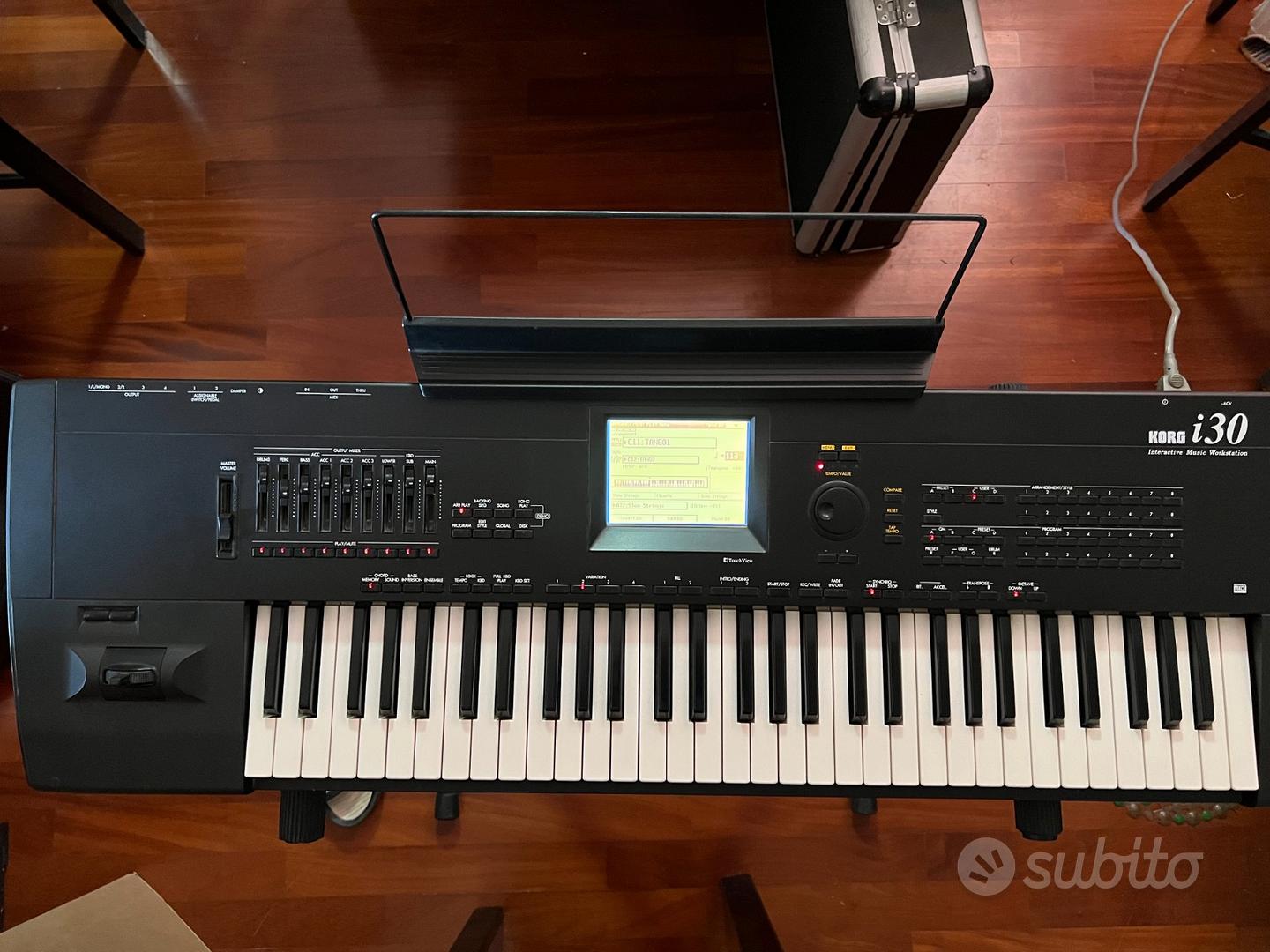 Tastiera korg i30 - Strumenti Musicali In vendita a Potenza