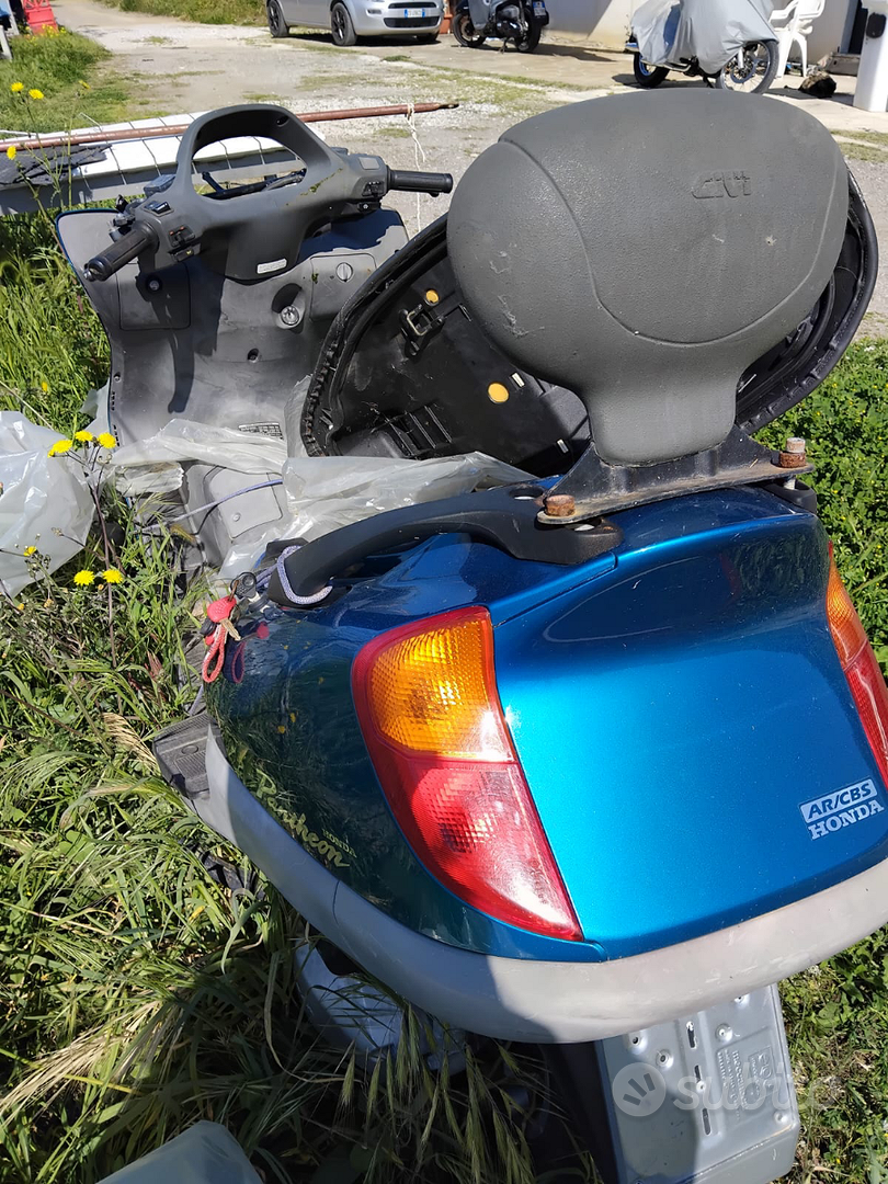 Honda pantheon 150 - Moto e Scooter In vendita a Salerno