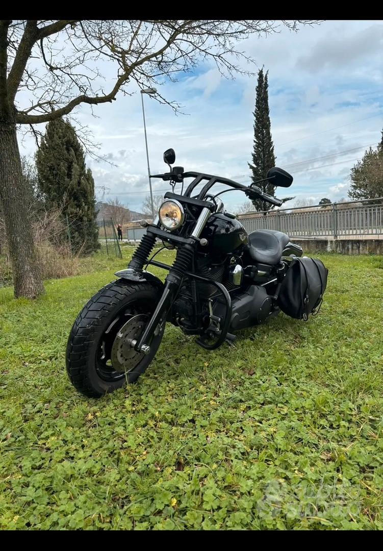 Harley Davidson Fat Bob - Moto e Scooter In vendita a Pisa