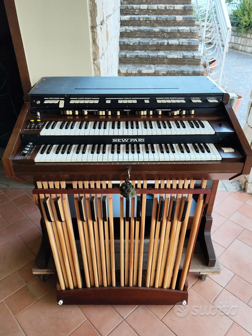 Organo Pari - Strumenti Musicali In vendita a Avellino