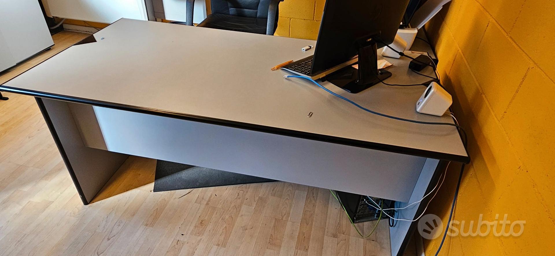 armadi scrivanie ufficio - Arredamento e Casalinghi In vendita a Como