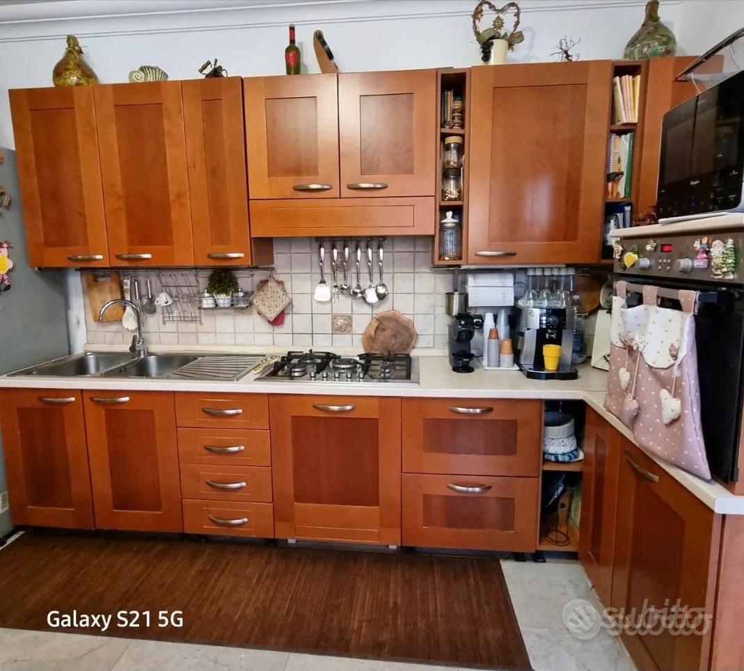 Cucina Completa In Legno Di Ciliegio - Arredamento e Casalinghi In ...