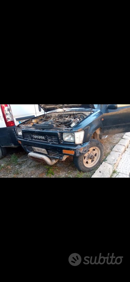 Toyota hilux ln 110 - Veicoli commerciali In vendita a Palermo