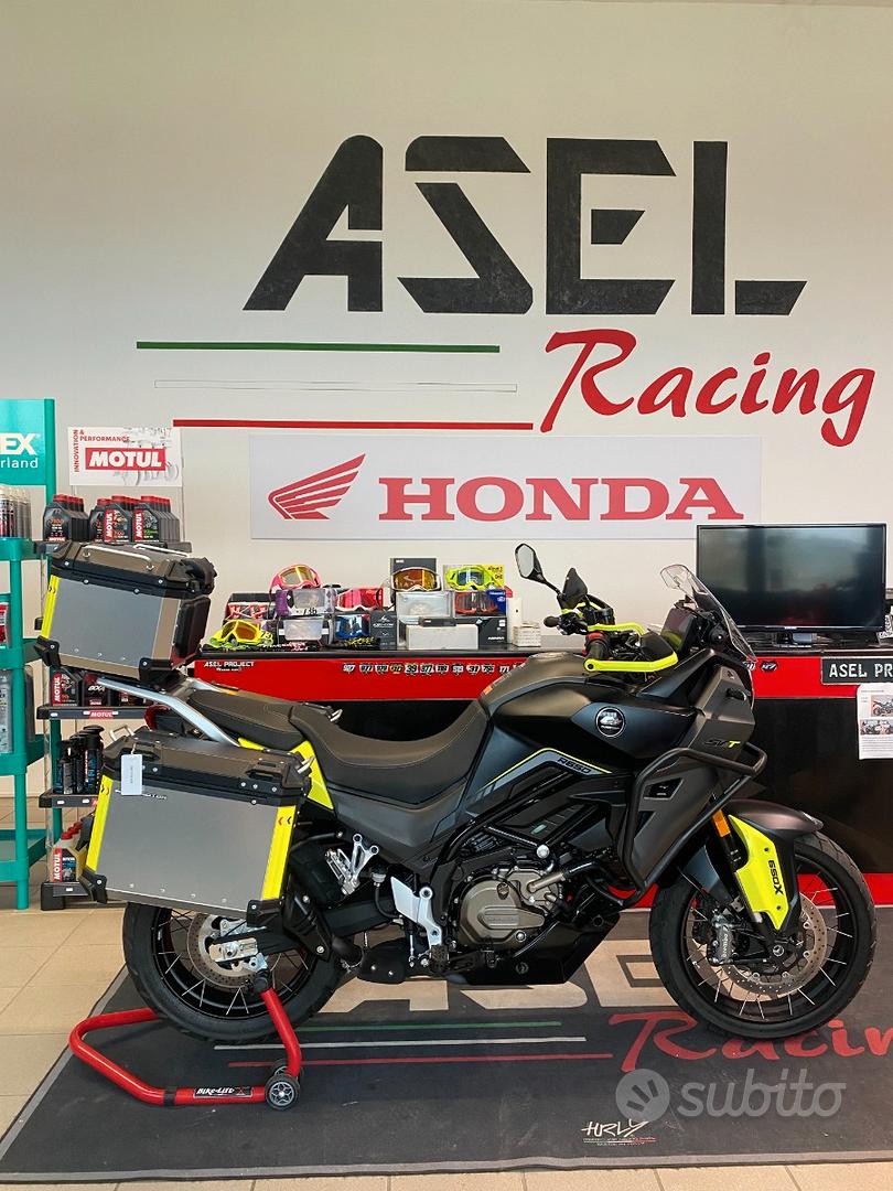 QJ Motor SVT 650X - 2025 - Moto e Scooter In vendita a Asti