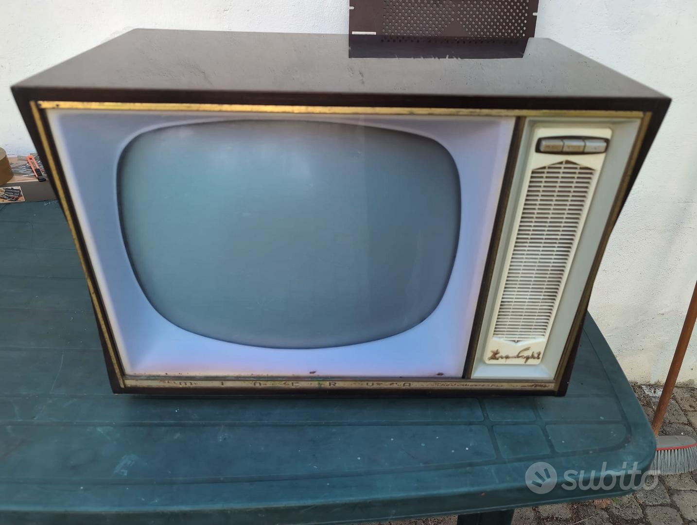 Televisore Vintage modello Minerva Mod. 5943/1 - Collezionismo In ...