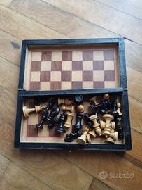 SCACCHIERA DA VIAGGIO CON SET STAUNTON LEGNO - Collezionismo In vendita ...