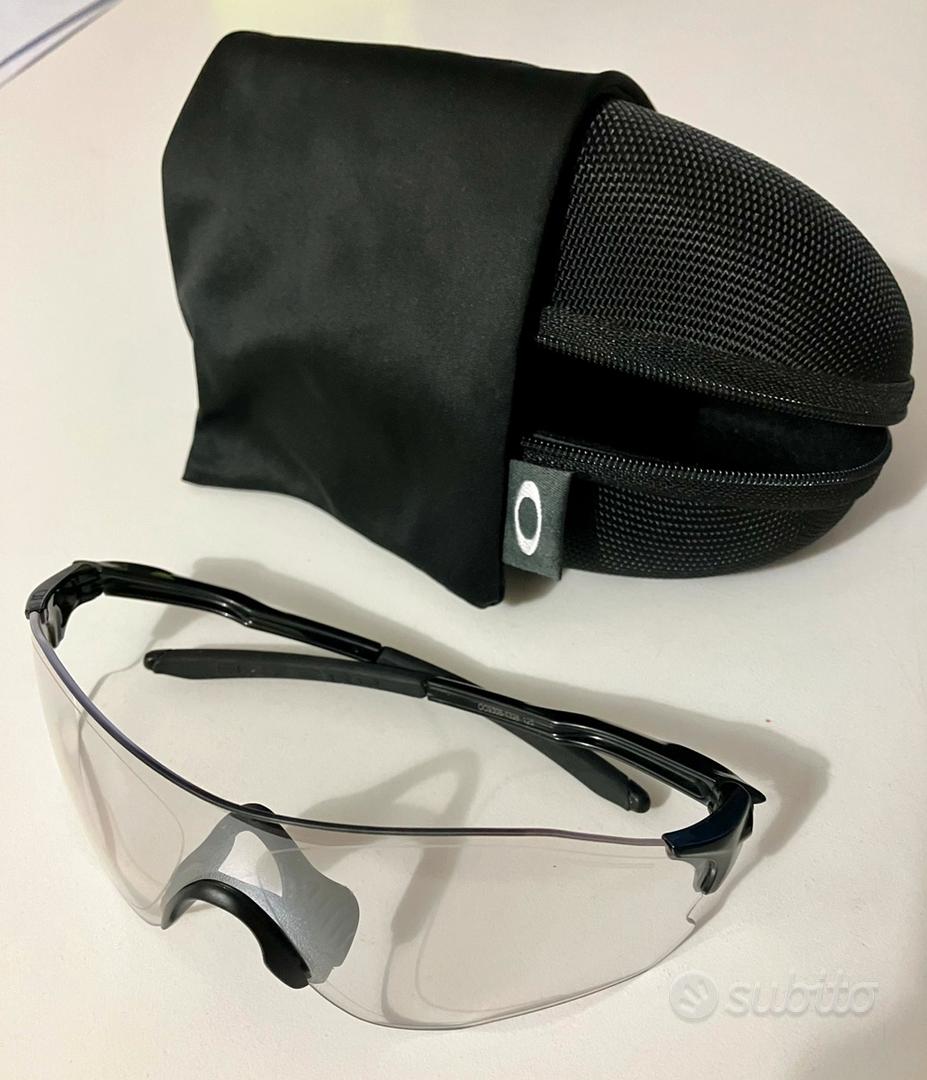 Oakley EVZERO Path fotocromatici - Sports In vendita a Como