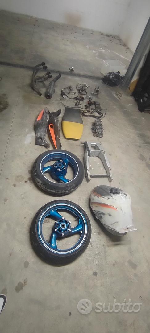 Ricambi yamaha r6 - Accessori Moto In vendita a Roma