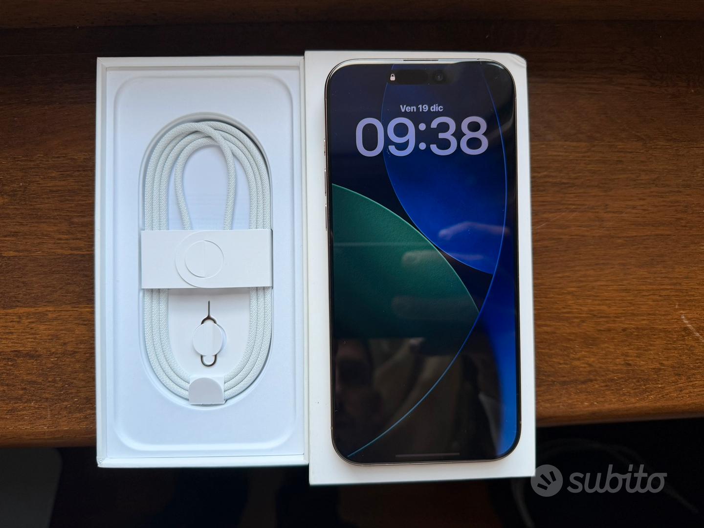 iPhone 16 Pro Max 256GB - AppleCare+ 2027 - Telefonia In vendita a L'Aquila