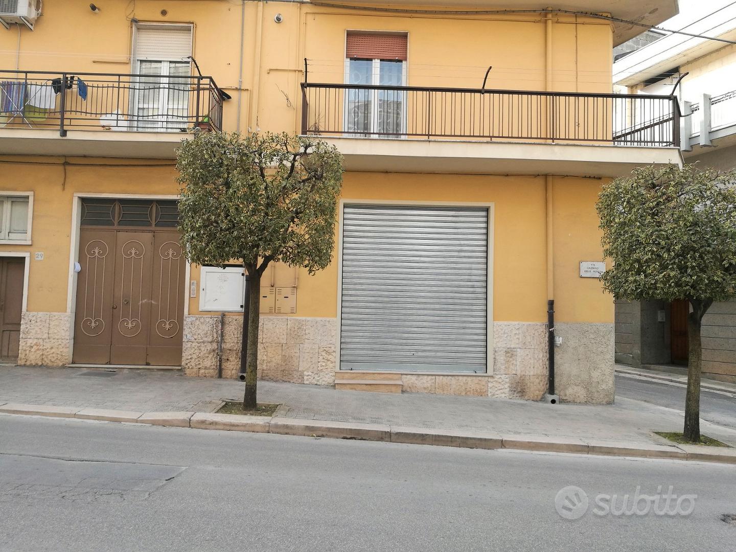Altamura Via Cassano - Locale Commerciale - 80 mq - Uffici e Locali ...