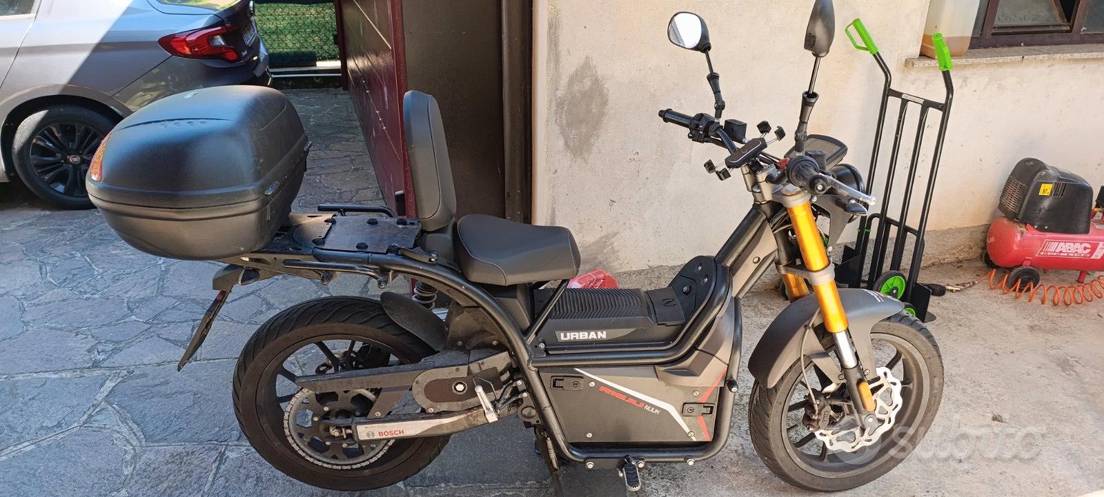 Rieju Nuuk Urban 8,5kw - Moto elettrica + bauletto - Moto e Scooter In ...