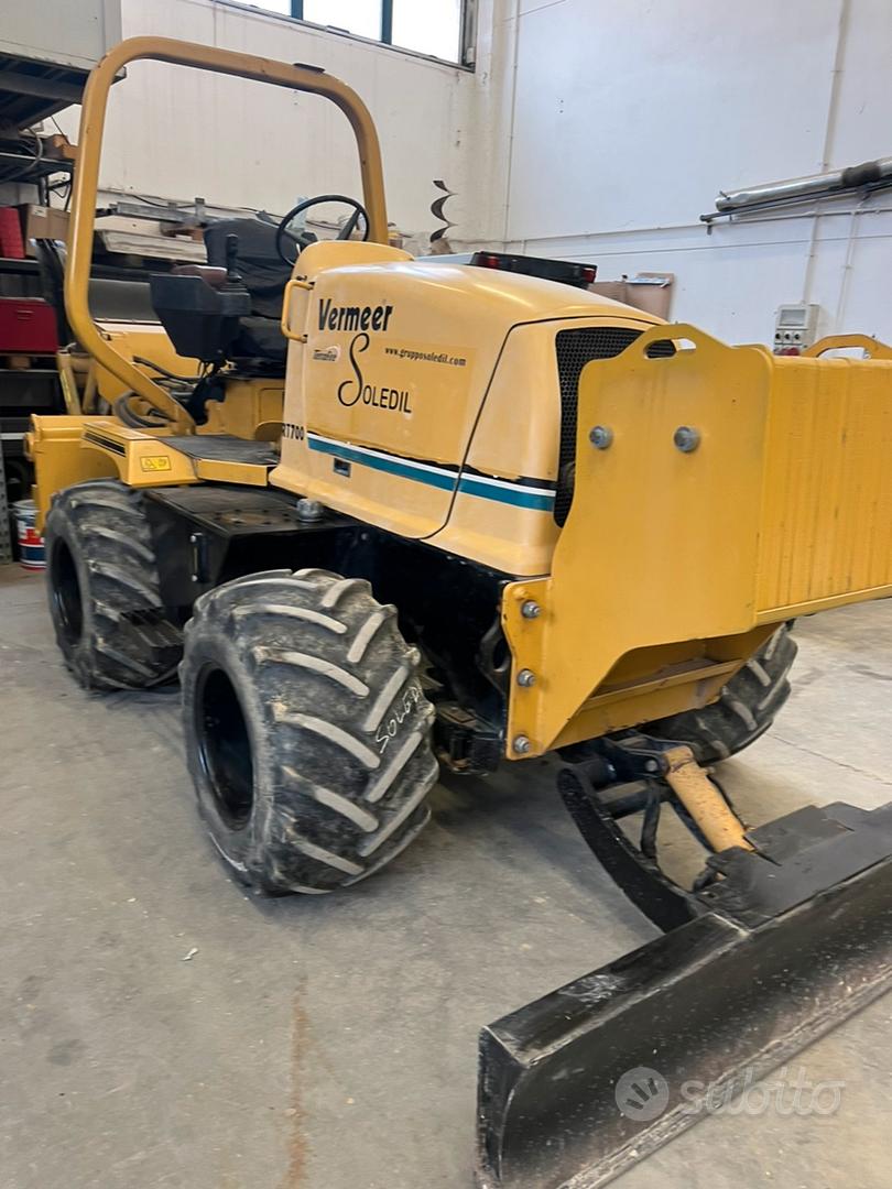 Trencher catenaria Vermeer Rt700 - Veicoli commerciali In vendita a Venezia